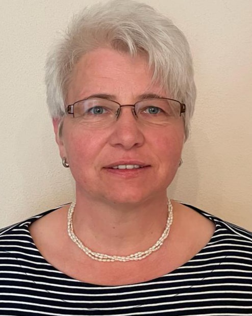 Veröffentlicht 7. April 2022 am 494 × 620 in Juliane Raba . ← Zurück ...